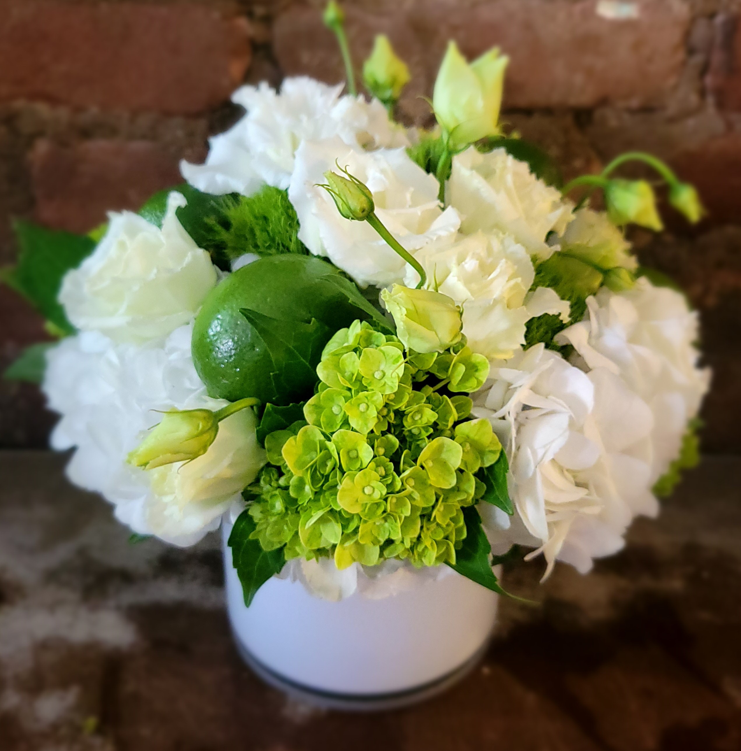Same Day Brooklyn Flower Delivery | Brooklyn Florists | Floom