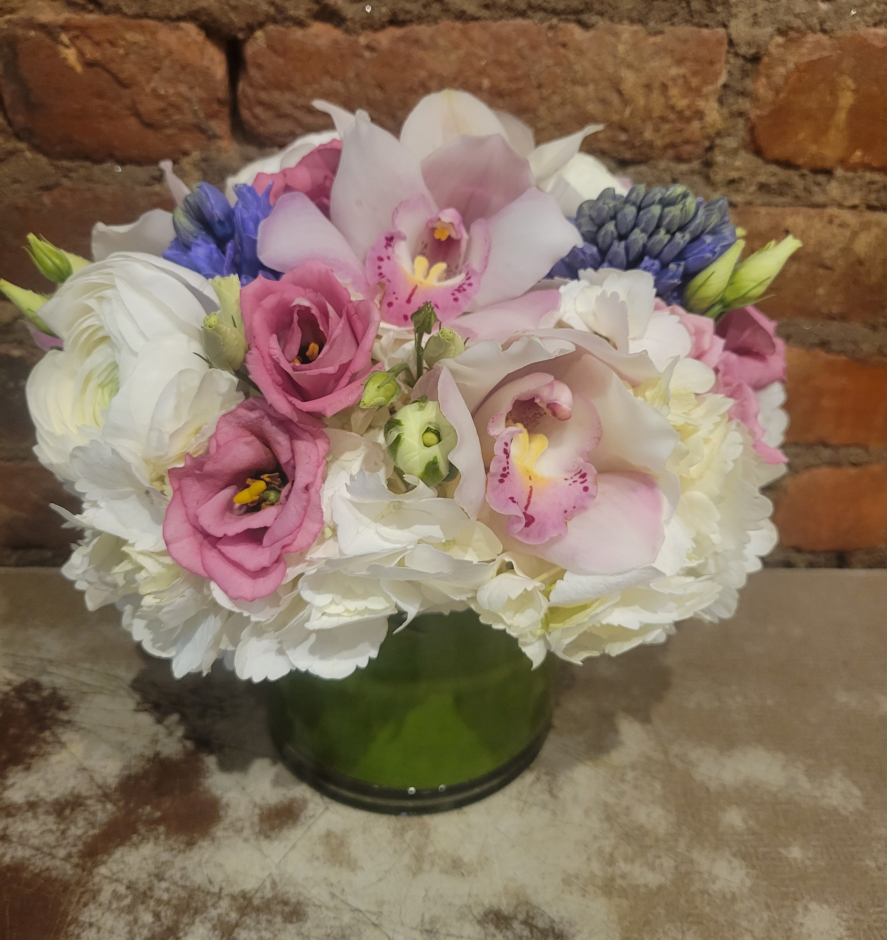 Same Day Brooklyn Flower Delivery | Brooklyn Florists | US | Floom