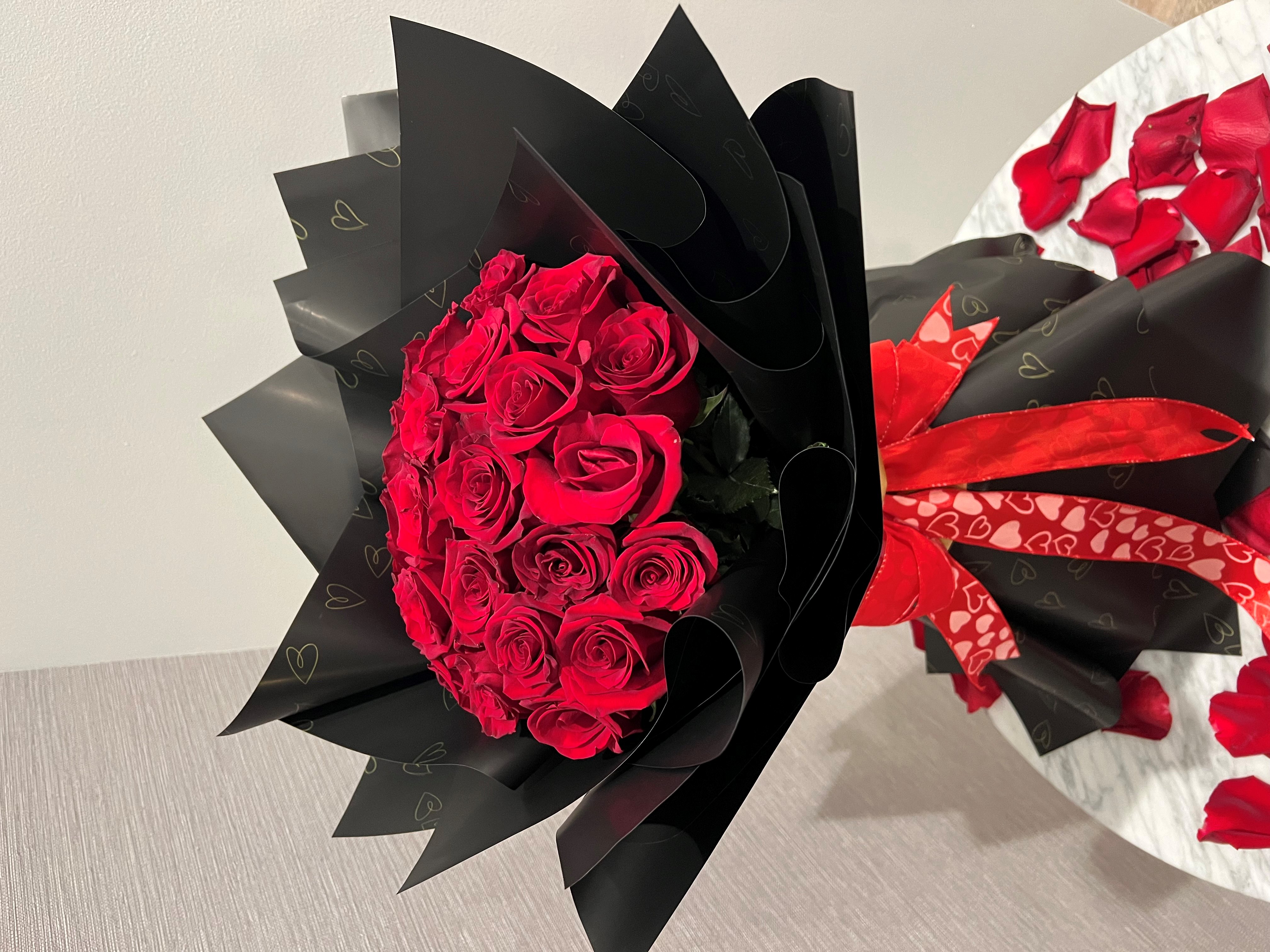 Order Roses online | Same-Day Rose Delivery | Floom